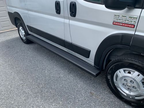 DSI Automotive - Romik ROB Series Running Boards